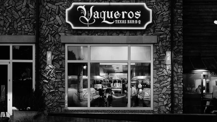 VAQUEROS TEXAS BAR- B- Q