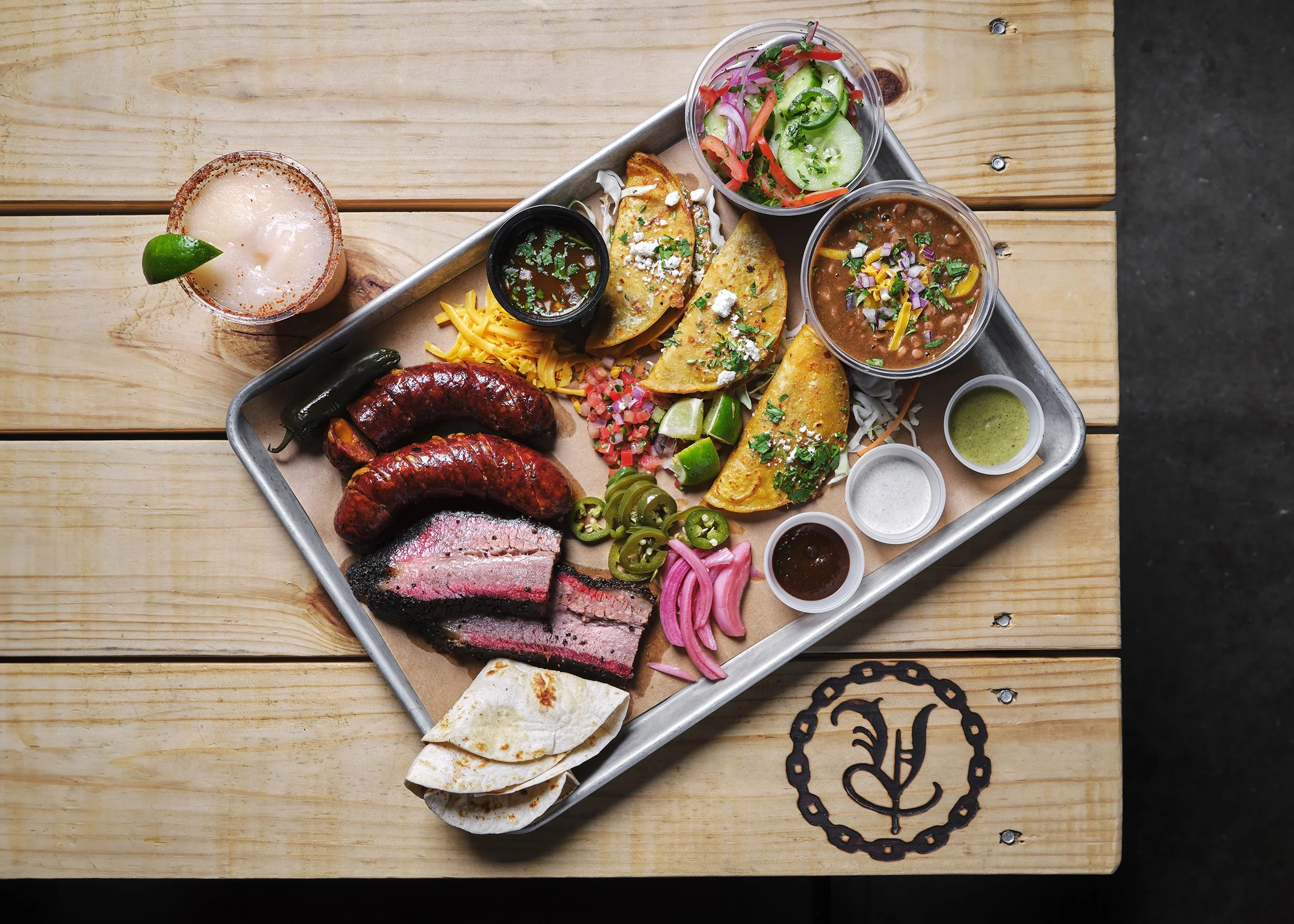 VAQUEROS TEXAS BAR- B- Q