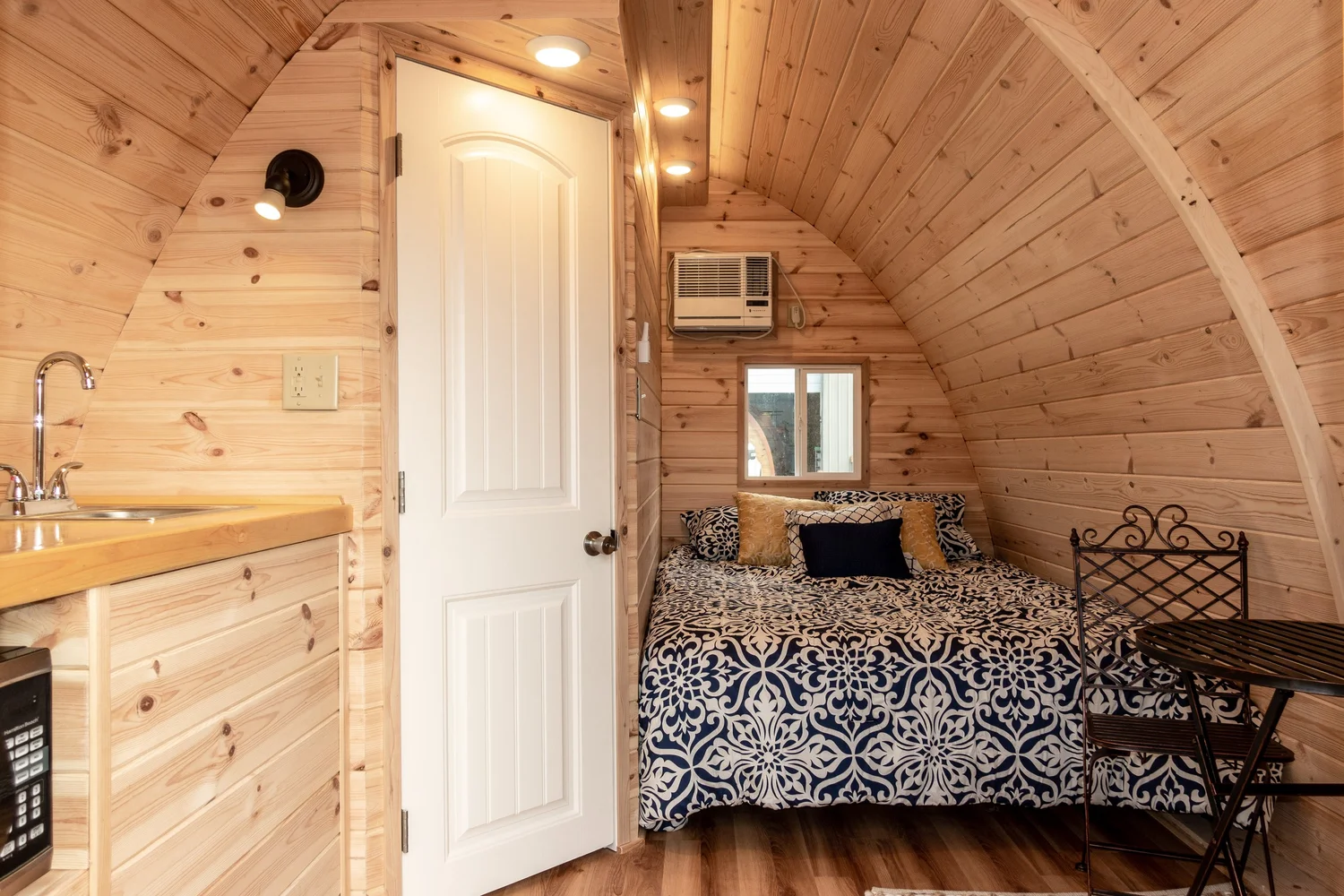 Compare Glamping Pod Models: Standard, Mega & Mega XL — Glamping Pods ...