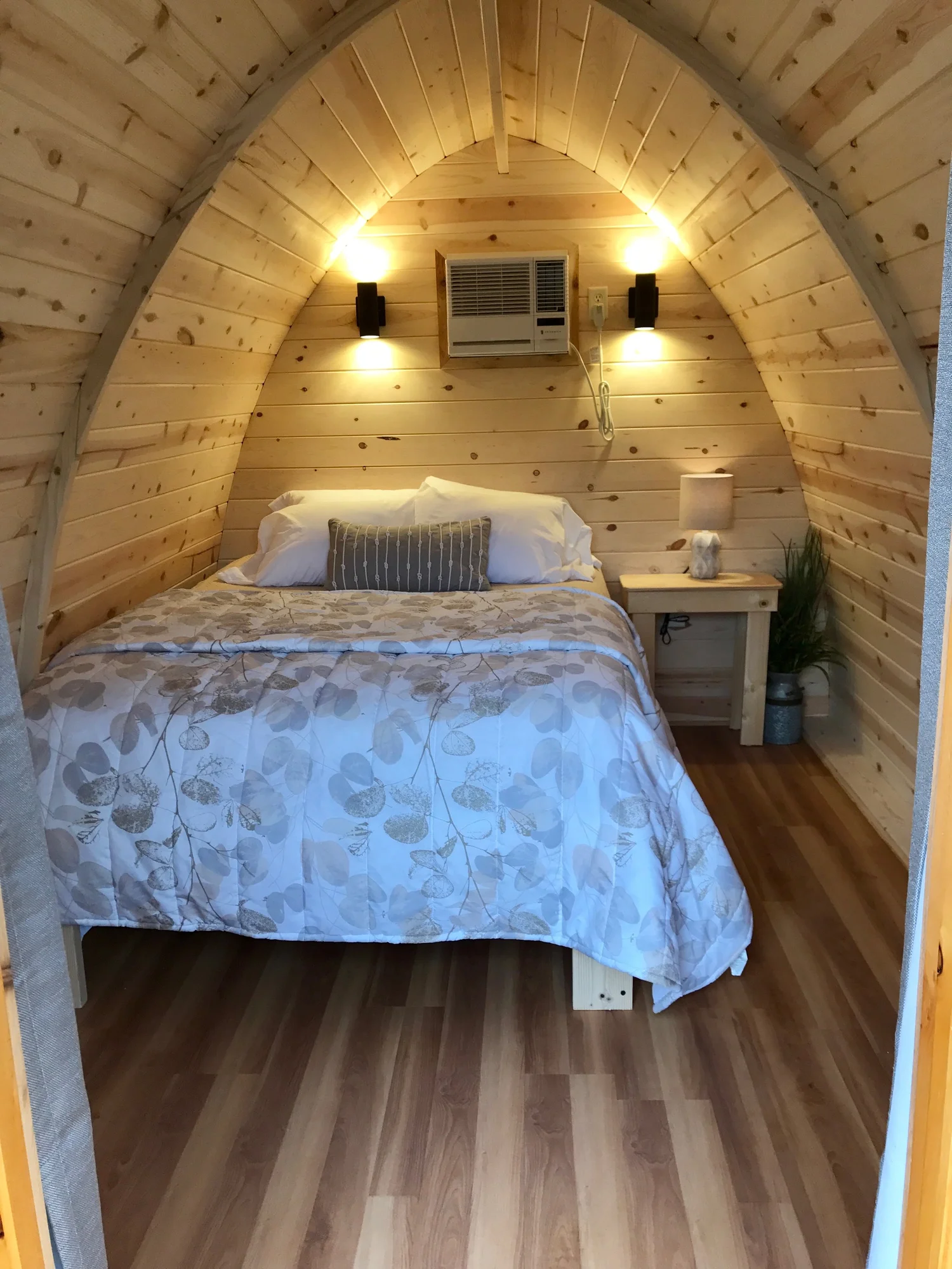 Standard Glamping Pod: Compact, Cozy & Ready to Enjoy — Glamping Pods ...