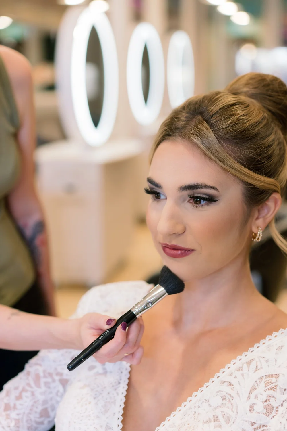 Make Up Services — Razmataz Salon