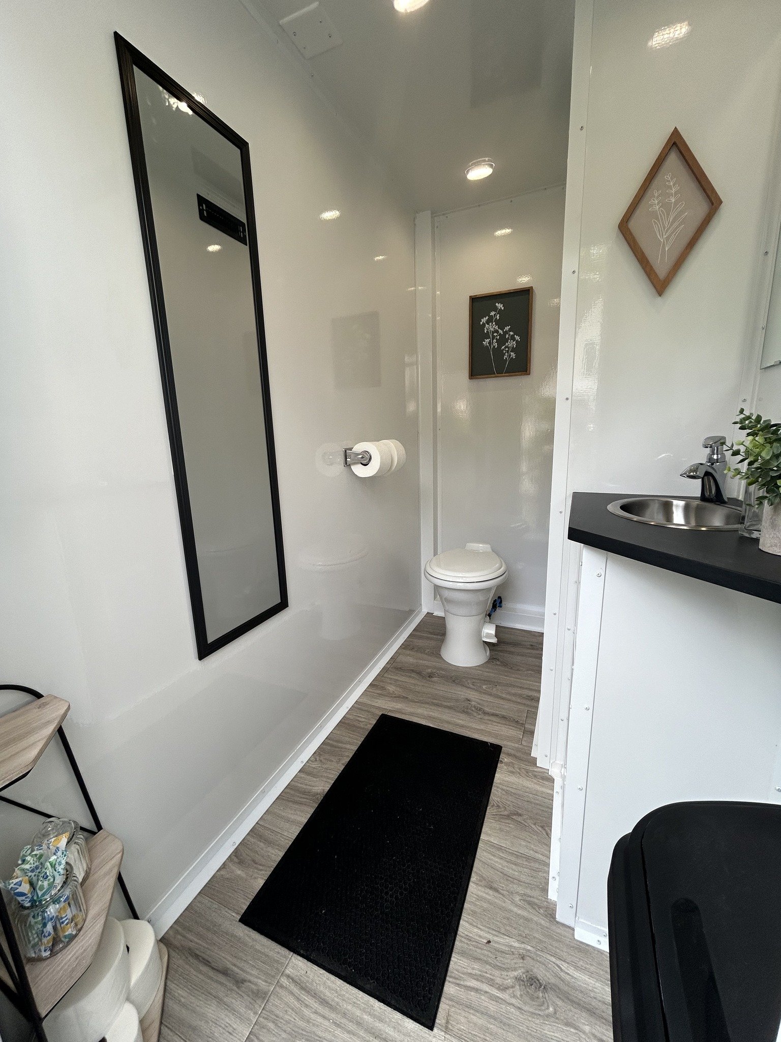 Restroom Trailer Rentals | First Class Mobile Restrooms | Gillette, WY