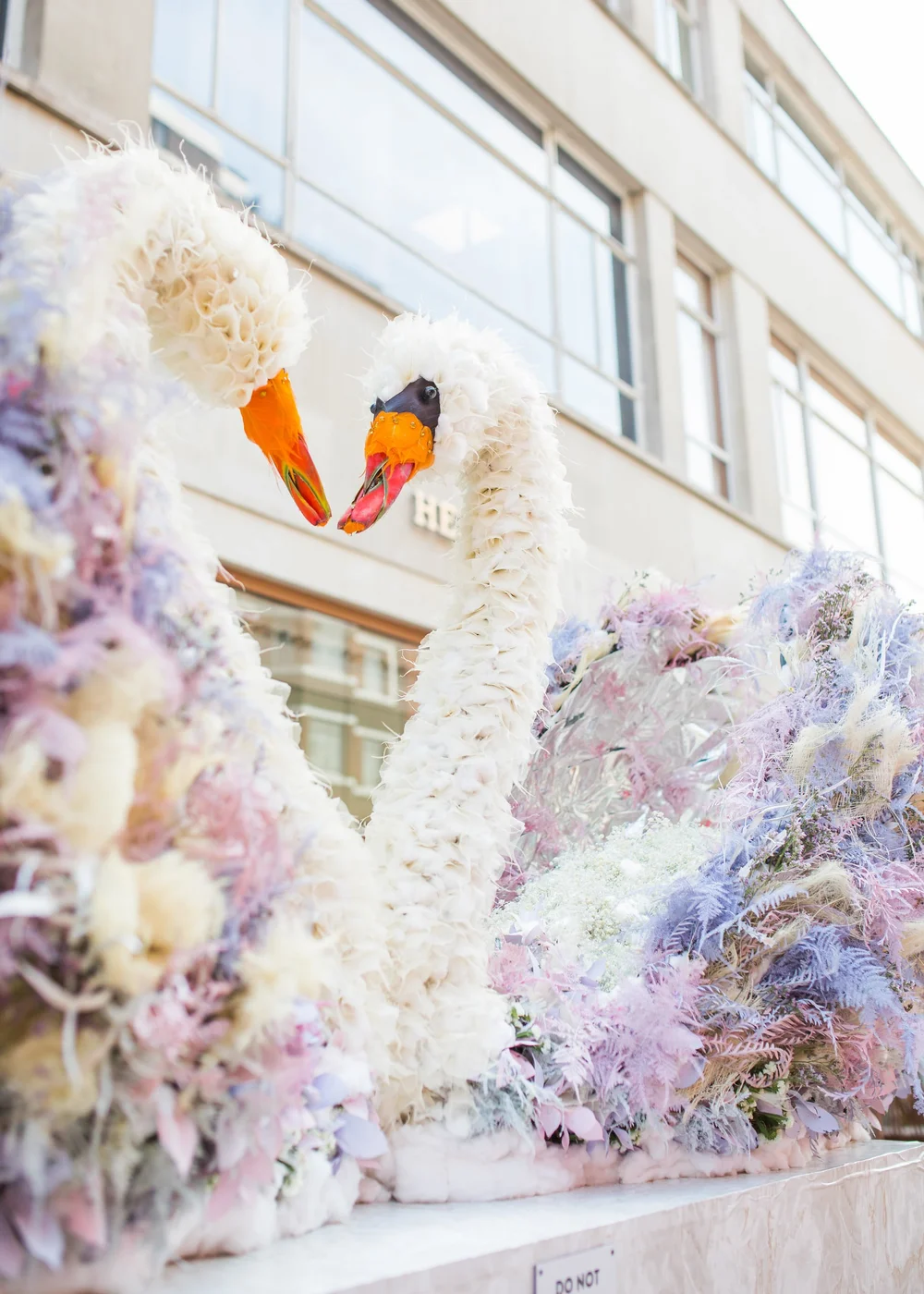 Giant Floral Installations & Artistic Flower Sculptures | All for Love ...