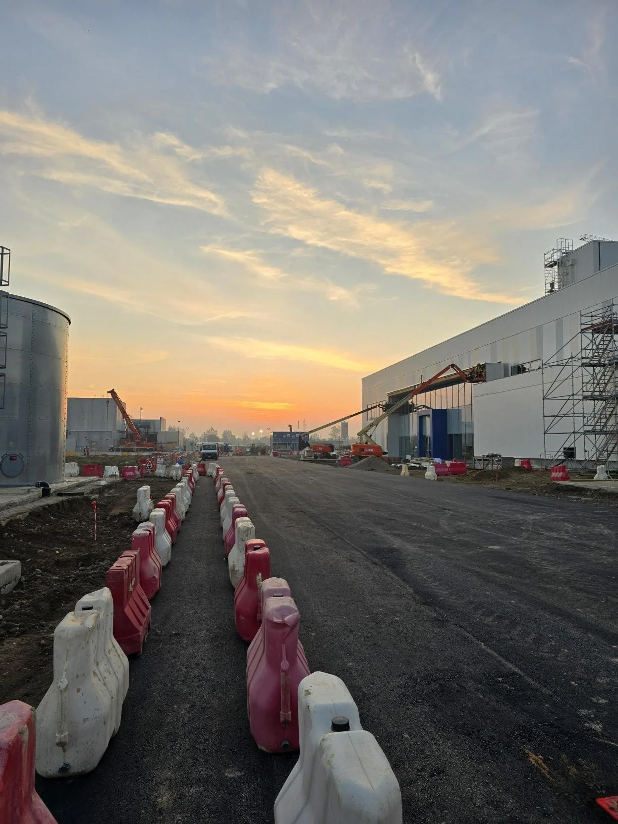 How to Break Into The ‘Secret Industry’ of Data Centres: Inside Tech’s Best-Kept Secret — Global ...