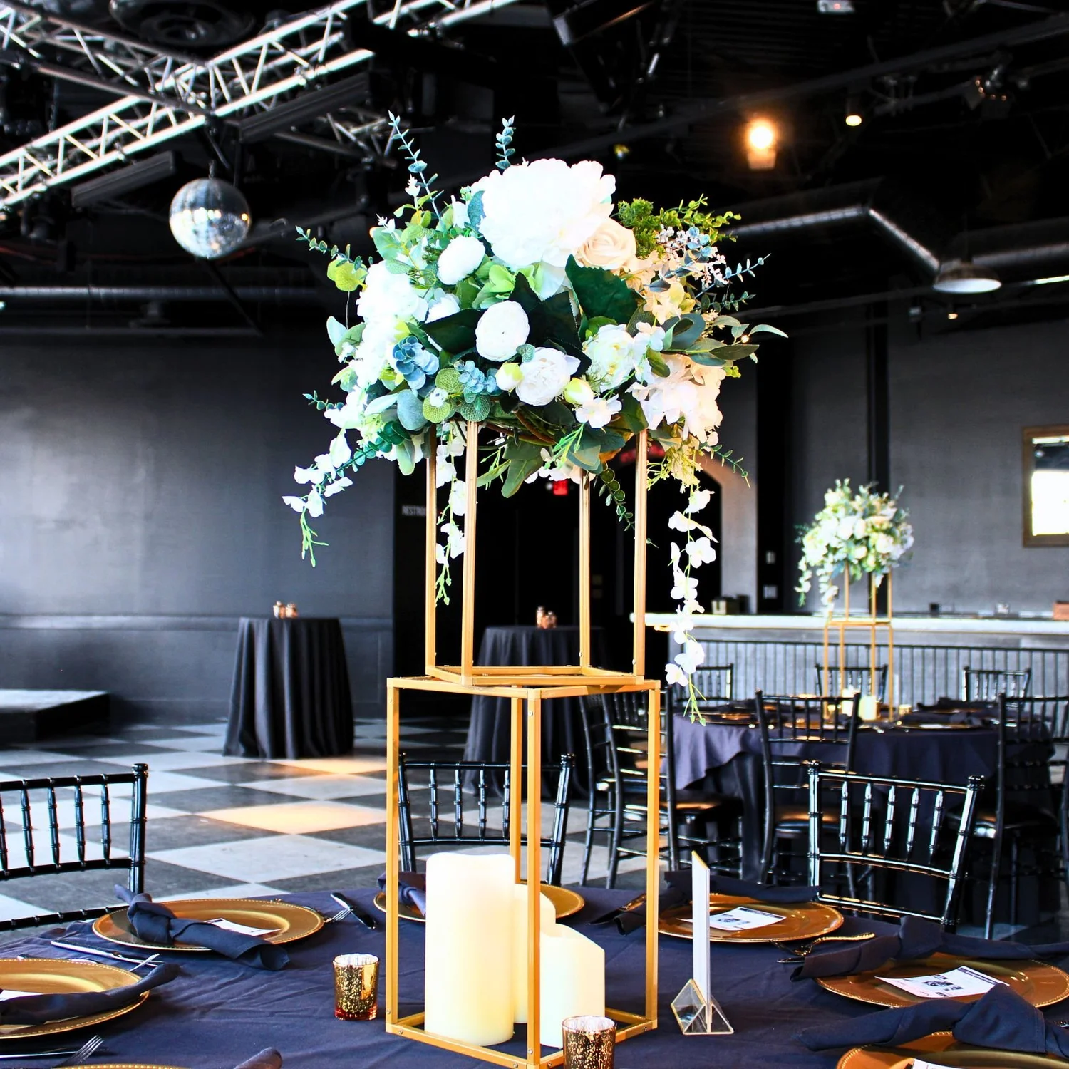 Music Lounge | Art Deco Vibes | Novi, MI | The Hub Stadium