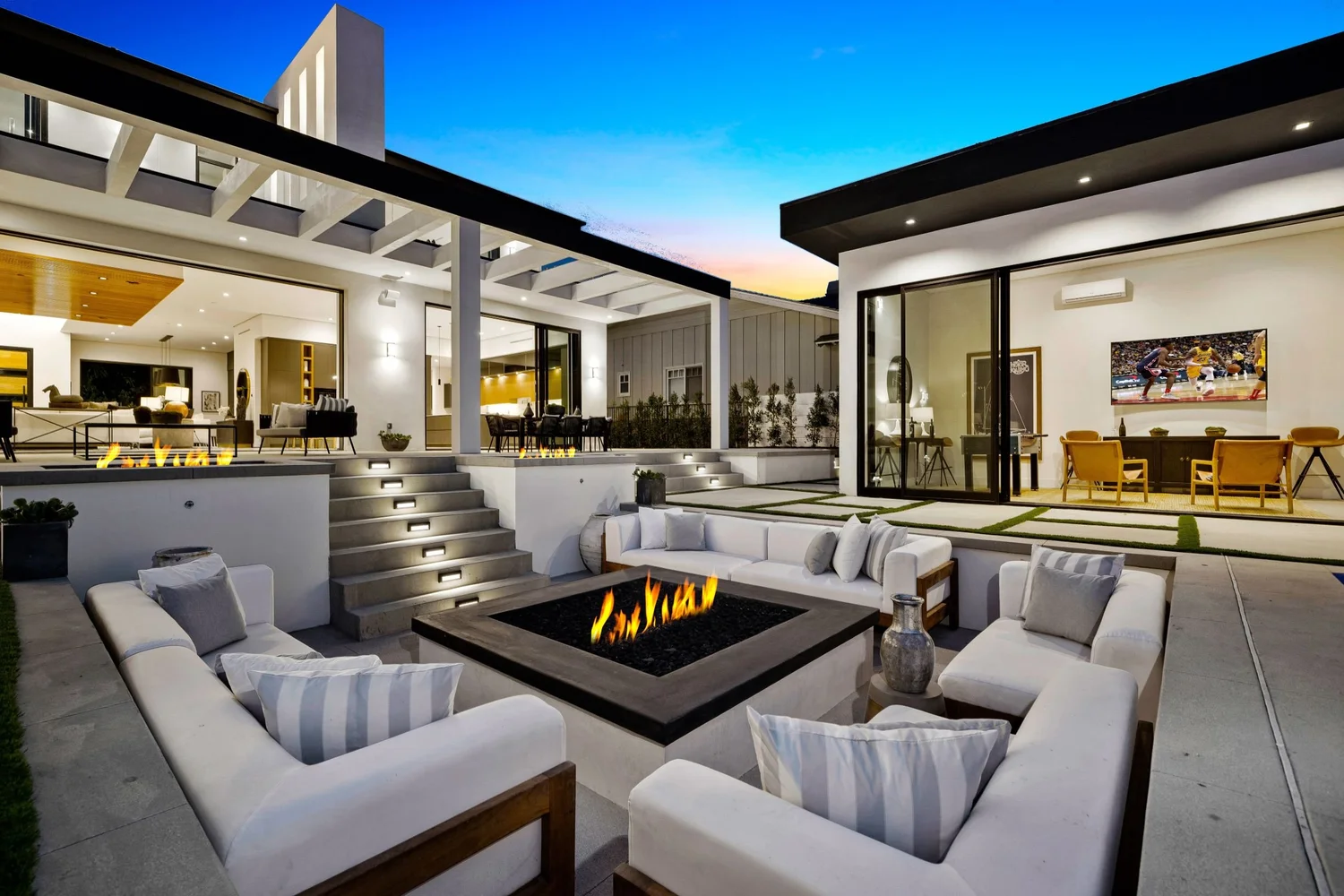 All Weather Architectural Aluminum — Banks Glass