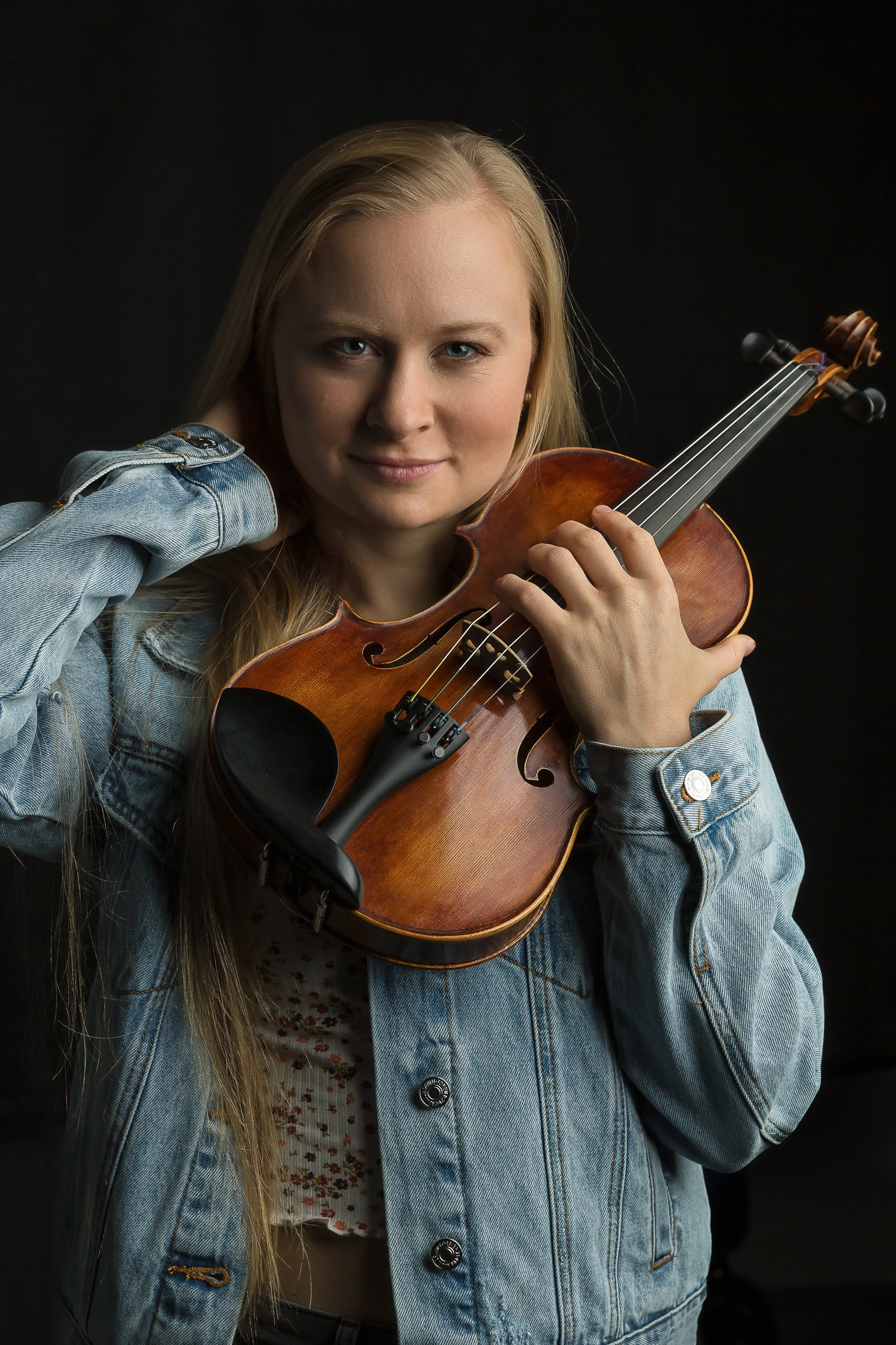 About — Hillary Klug - Dancing Fiddler
