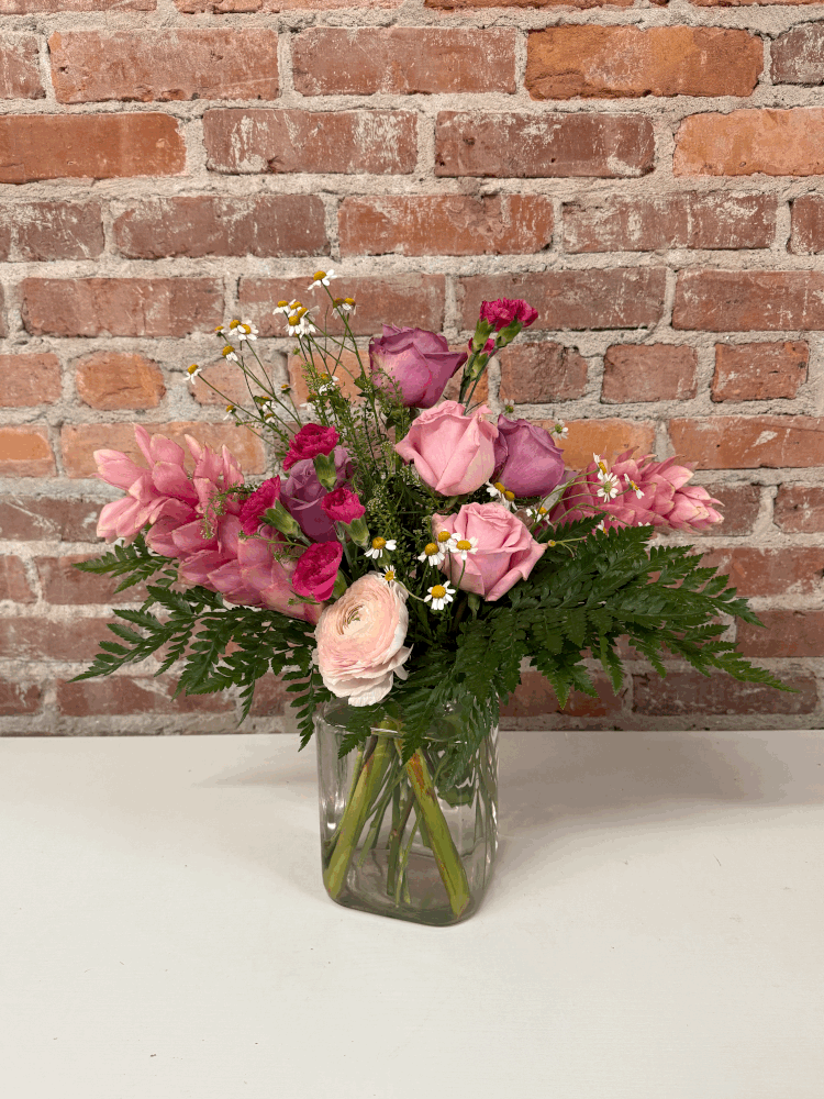 Blush and Bashful Flower Co | Fresh Flowers & Gifts in Arcadia, FL