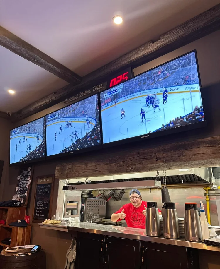 The Cow and Sow | Best Restaurant in Fenelon Falls, ON