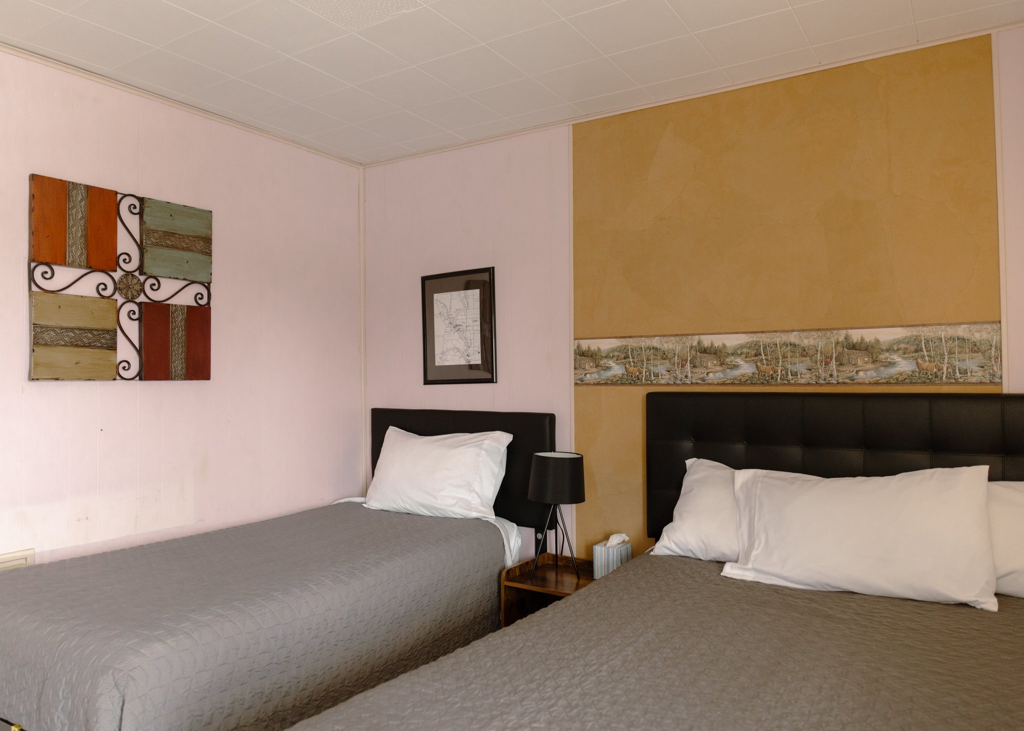 Motel Rooms — East Side