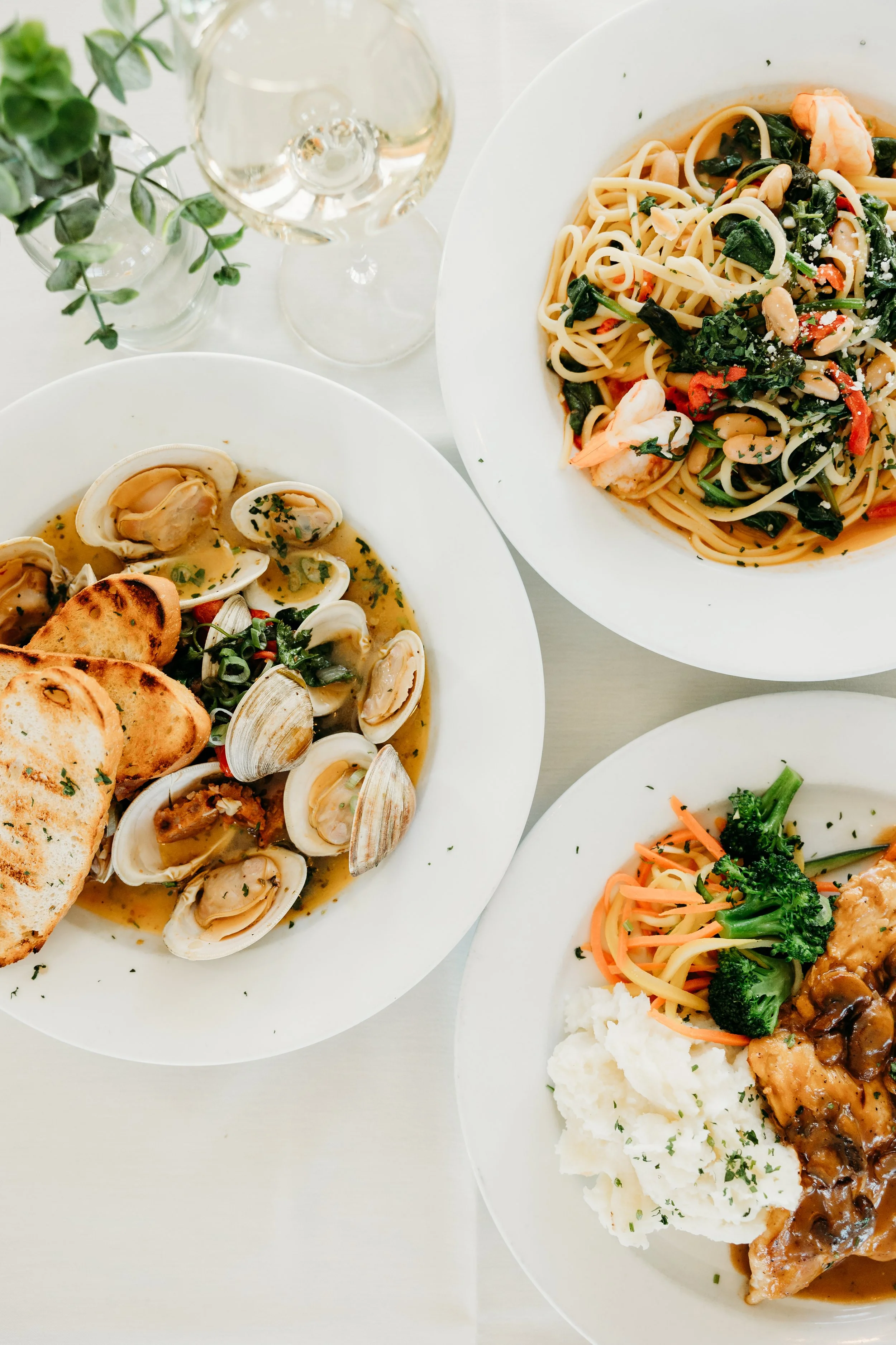 Bottoms Up Restaurant & Pub | Dine, Enjoy, Reserve
