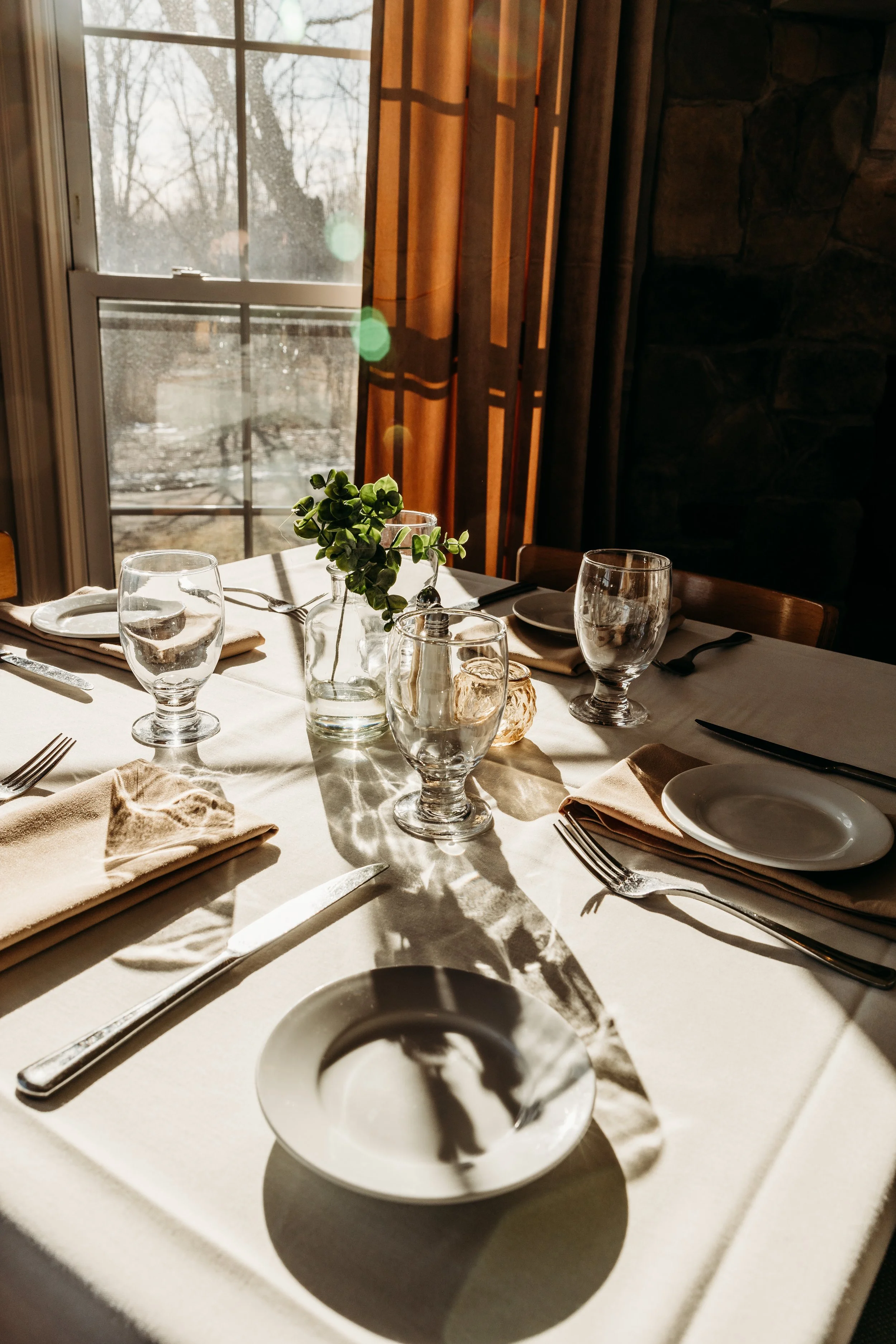 Bottoms Up Restaurant & Pub | Dine, Enjoy, Reserve