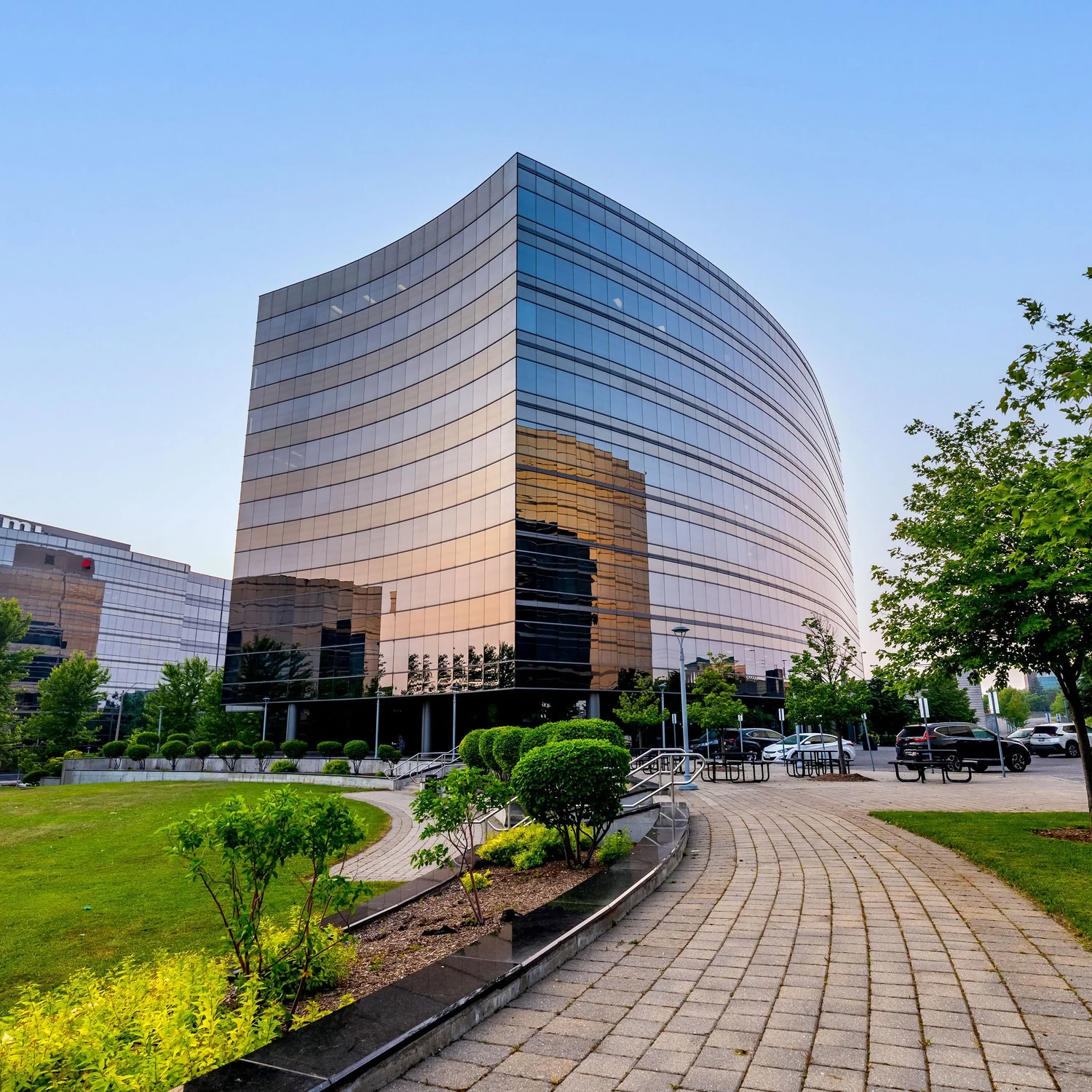 150 Commerce Valley Drive — Taylor Co. Ltd.