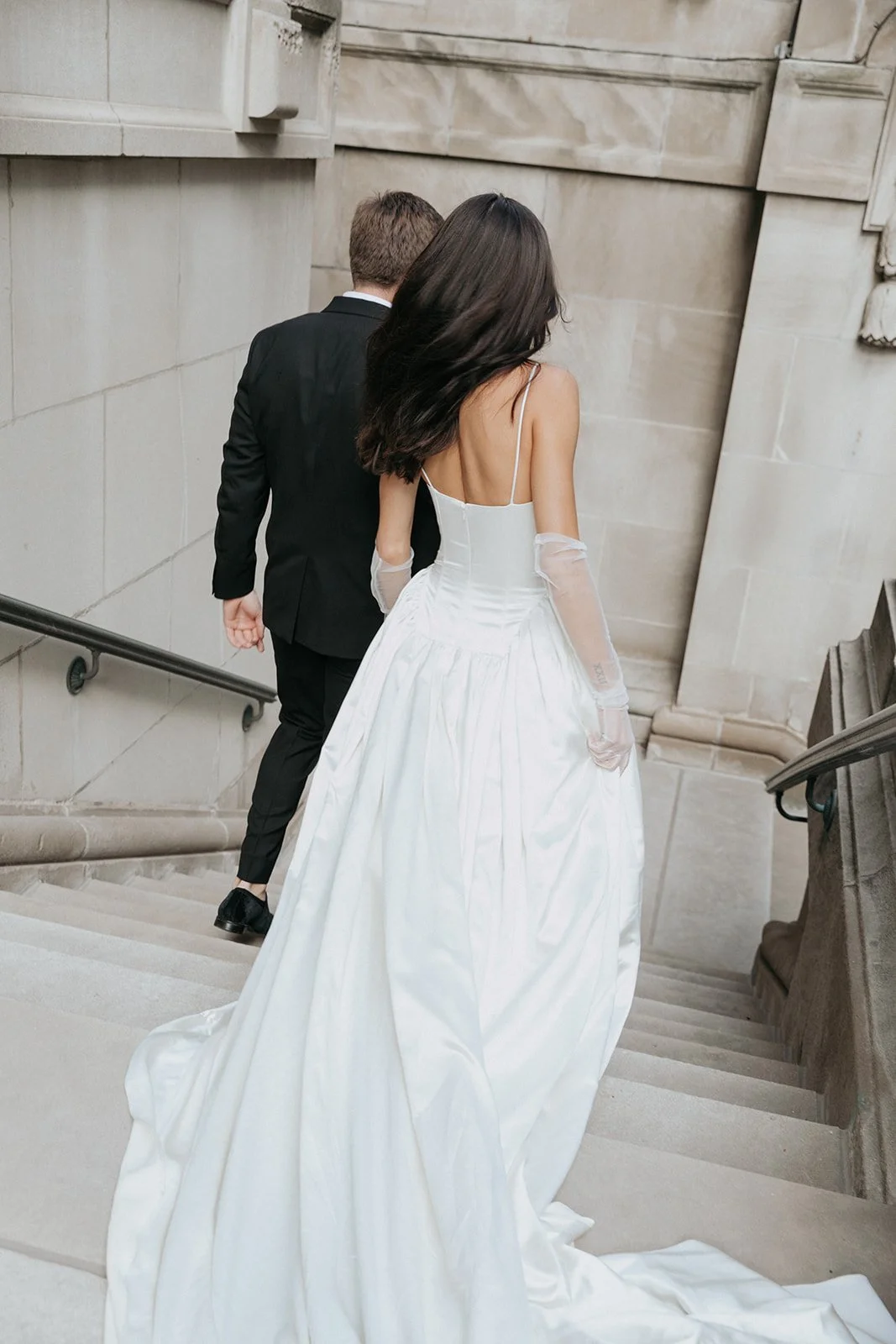 Lia & John's Elegant Chicago Wedding | Saint James Chapel & Bridgeport ...