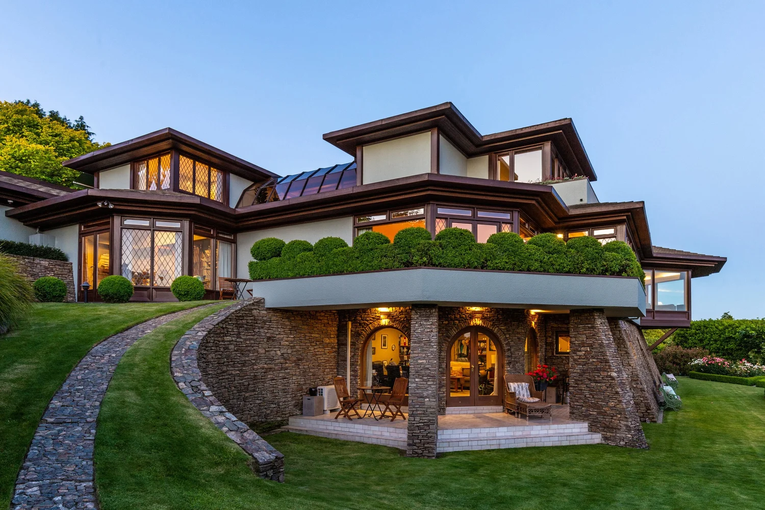 ‘Lodge to the stars’ on the market — Taupō & Tūrangi News | Local ...