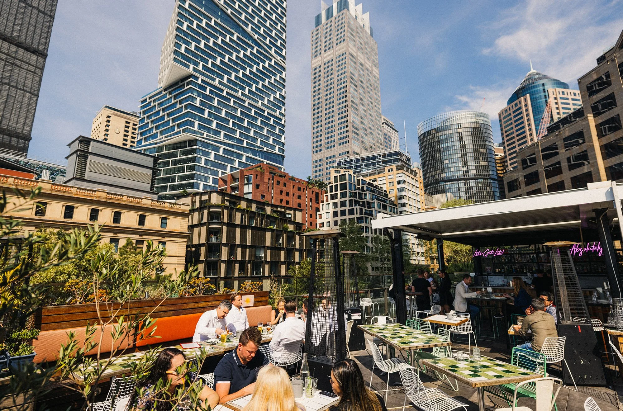 Reservations — Bar Ombré Rooftop