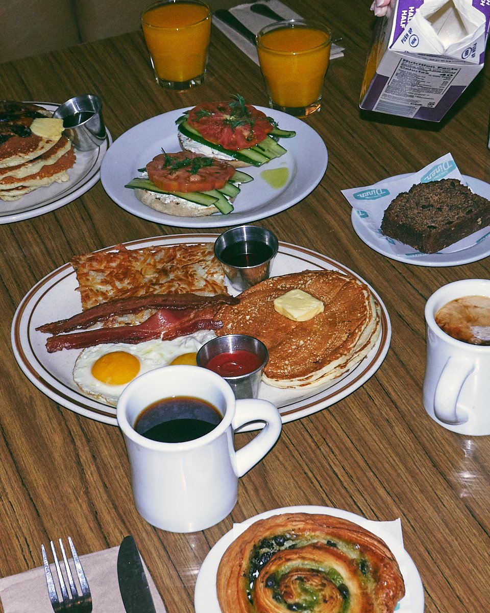 Clark Street Diner