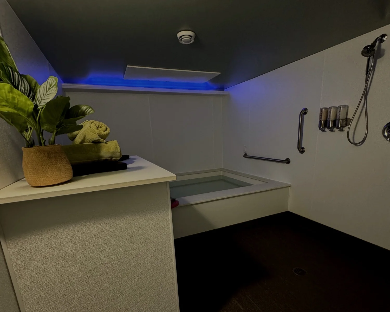 Epsom Salt Float Pools — Marigold Wellness