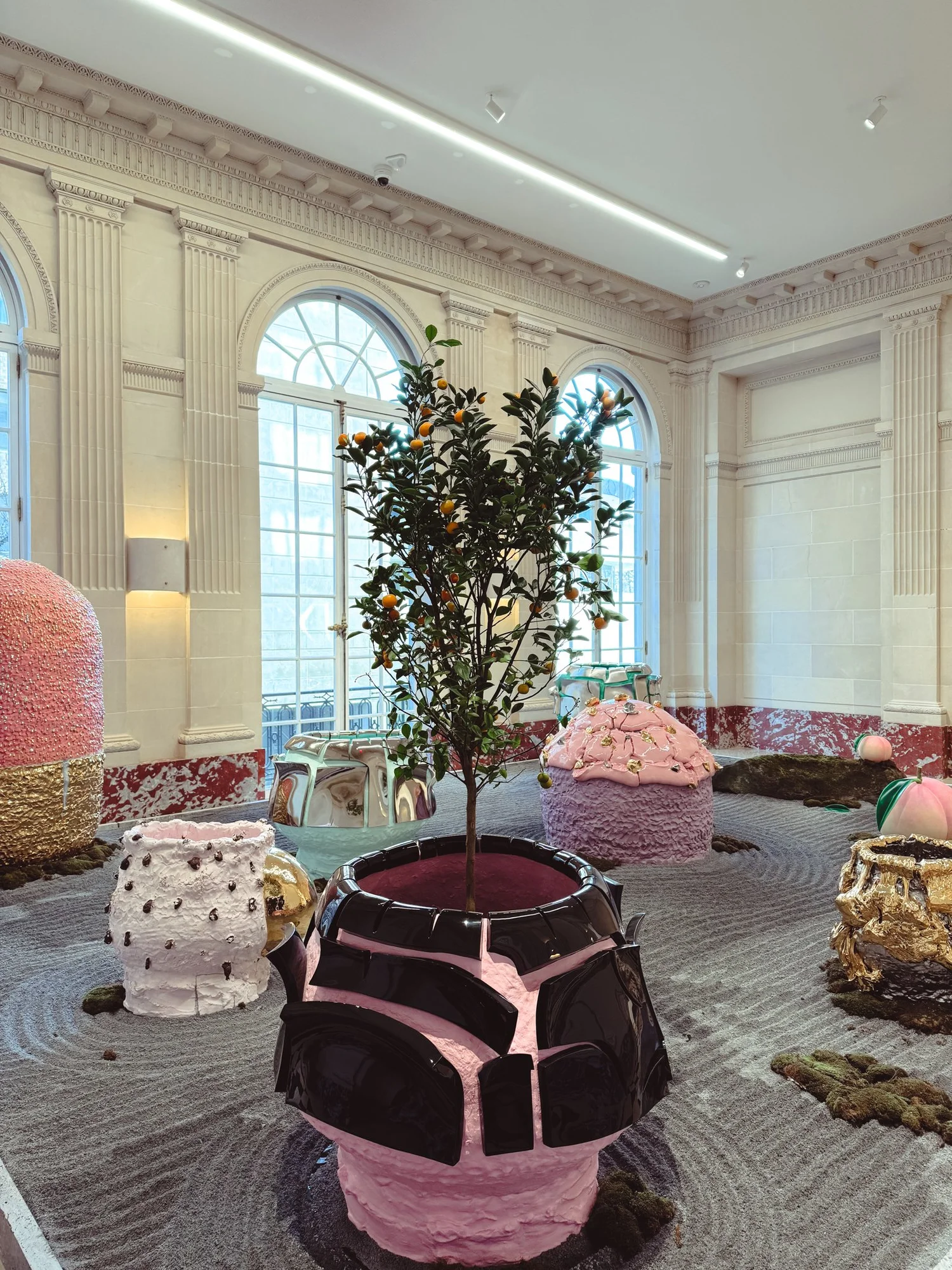 New York: Salon 94 — Say It With Lights