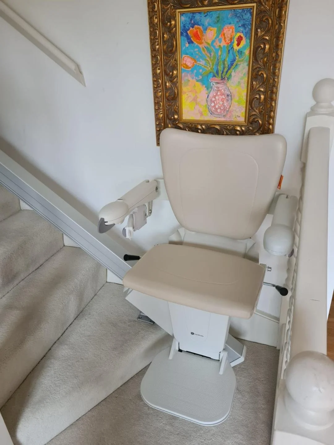 RECONDITIONED HANDICARE 1100 STRAIT STAIRLIFT — AM Stairs Limited
