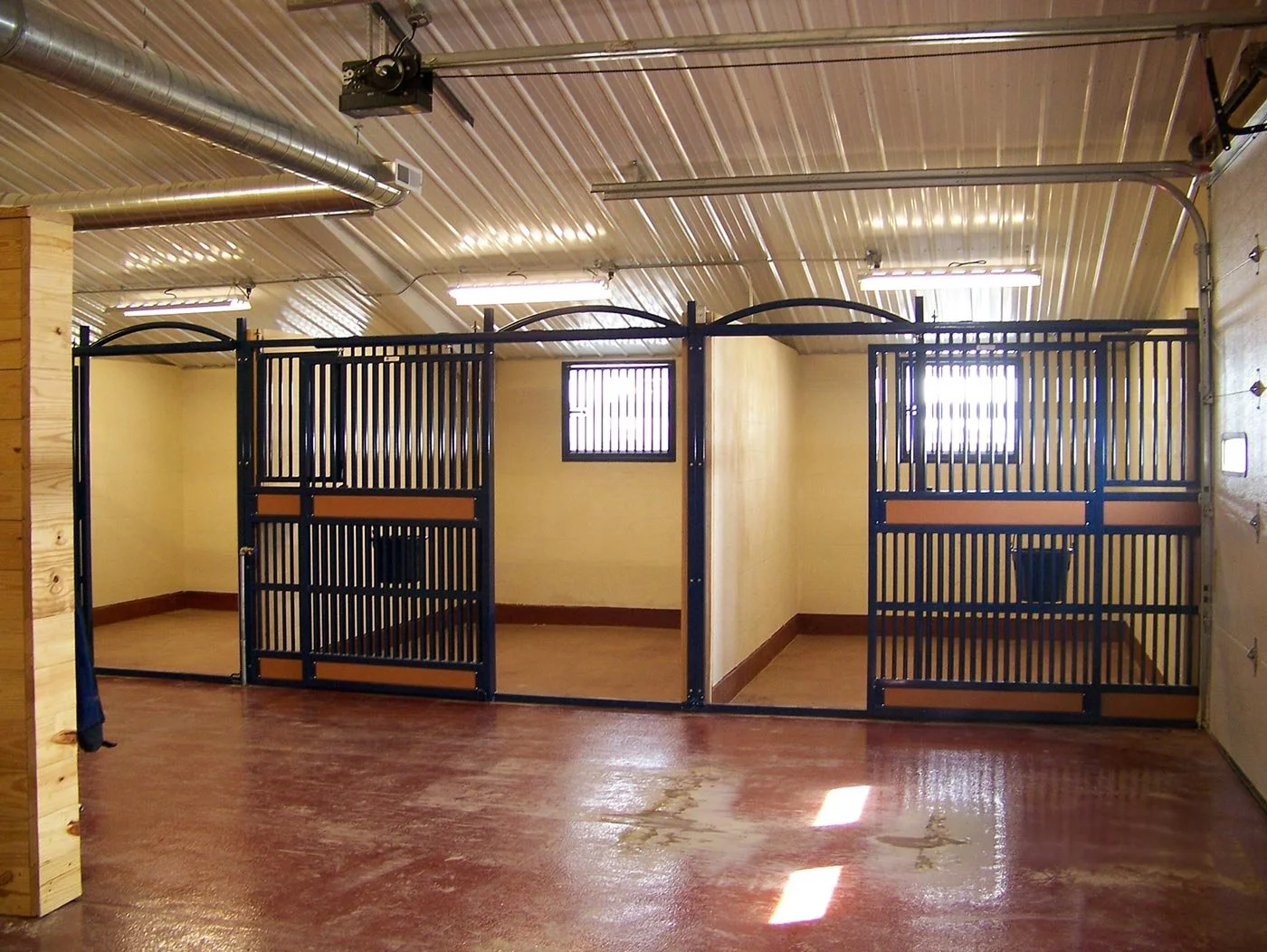 Metal Pole Barns vs Steel Buildings: Key Differences — Steel & Metal ...