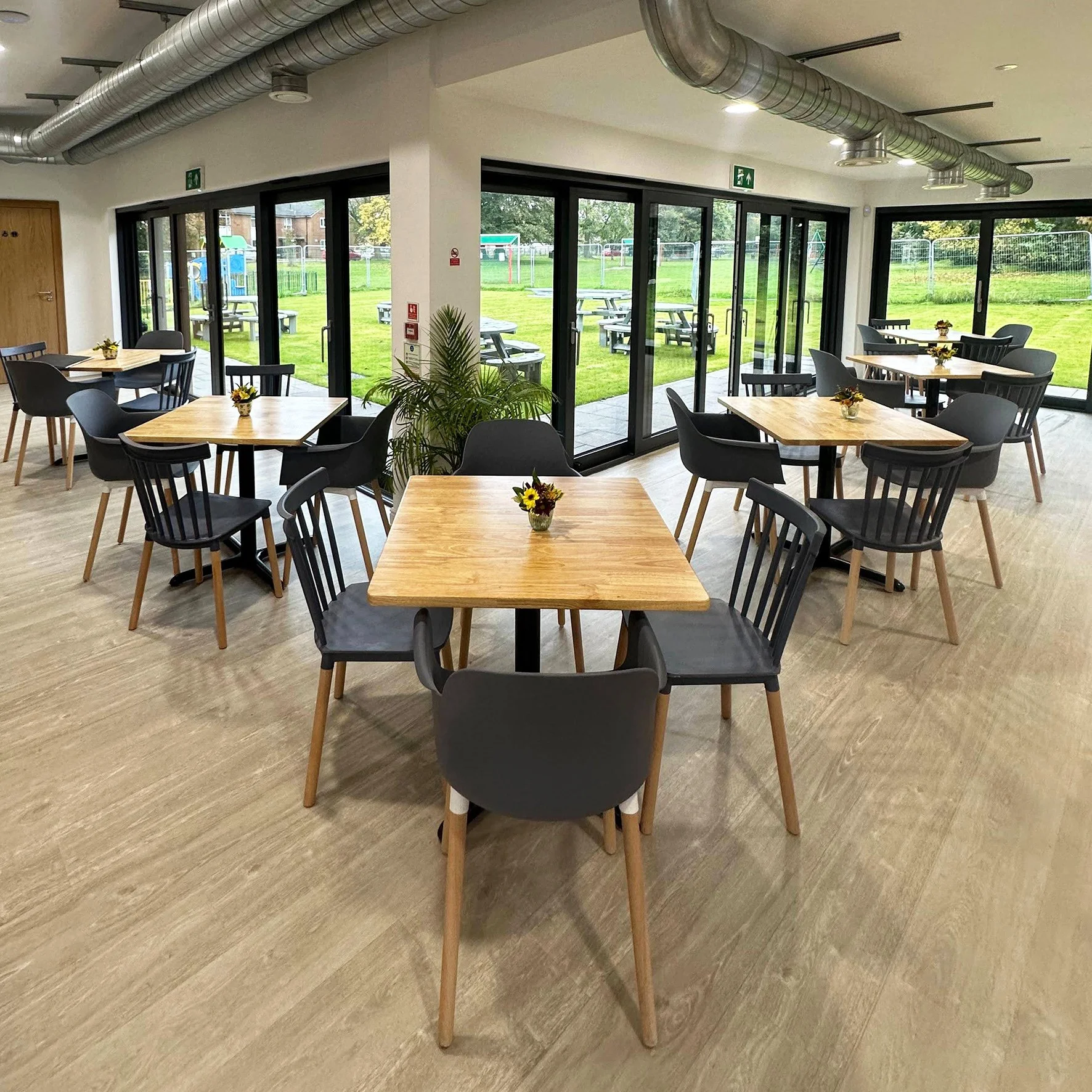 Hwb Yr Orsedd | Explore, Connect, Engage