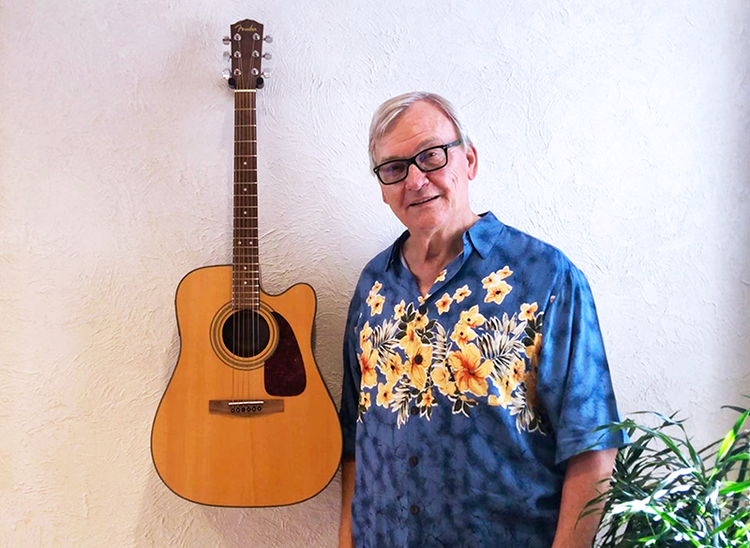 Tim ”Avicii” Berglings gitarr lånas ut till Stim Music Room — Tim ...