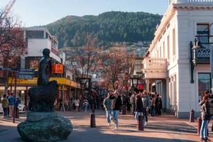 Queenstown to Invercargill — Catch a Bus South