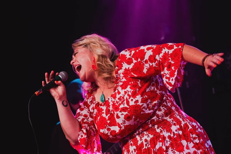 Jeni Grouws | Experience Roots Music - Join Now