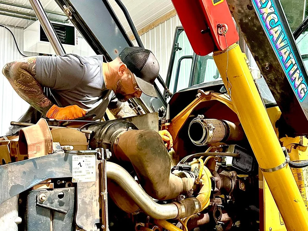 SOS Heavy Equipment Repair