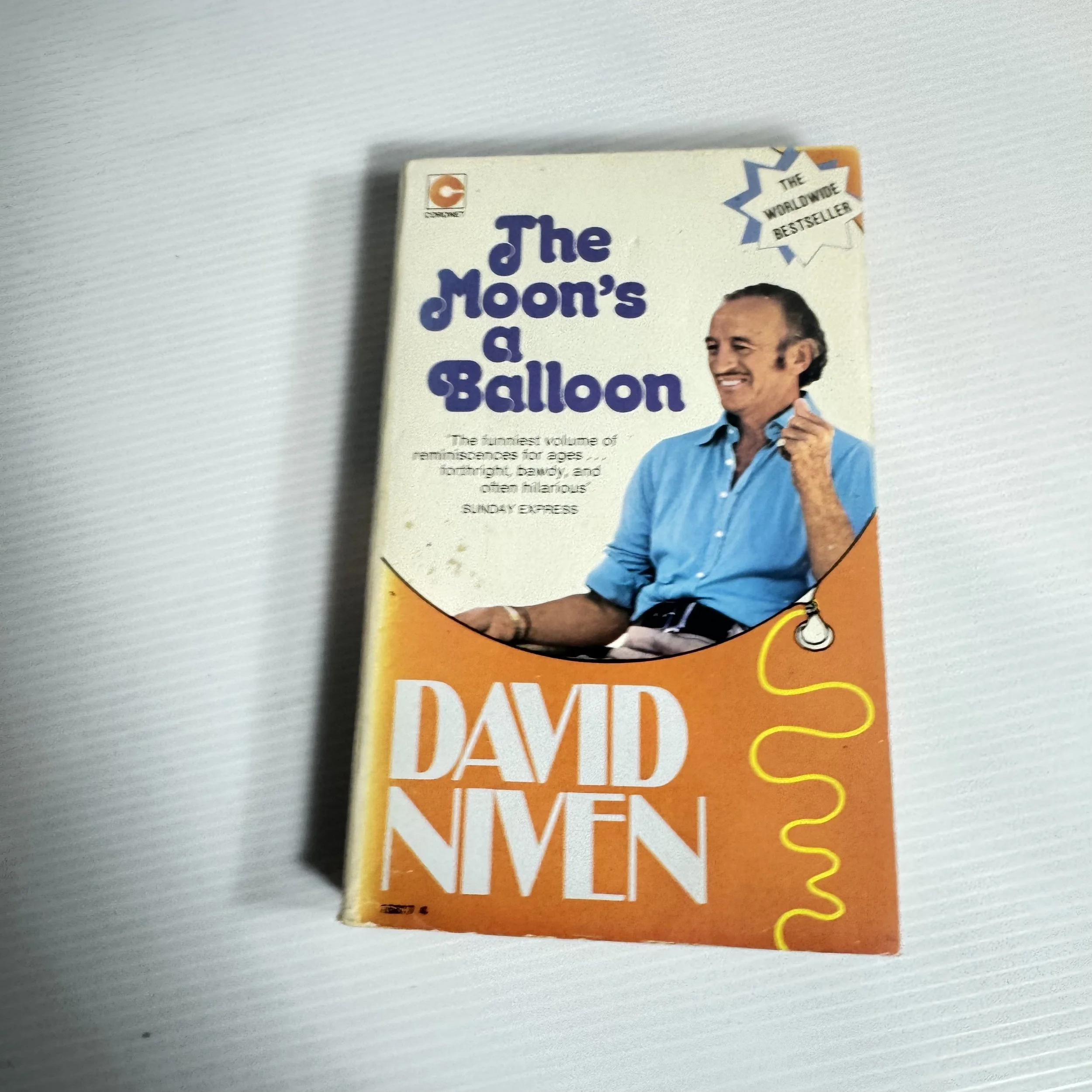 The Moon's A Balloon - David Niven (Vintage 1978) — Second Chance Books NZ