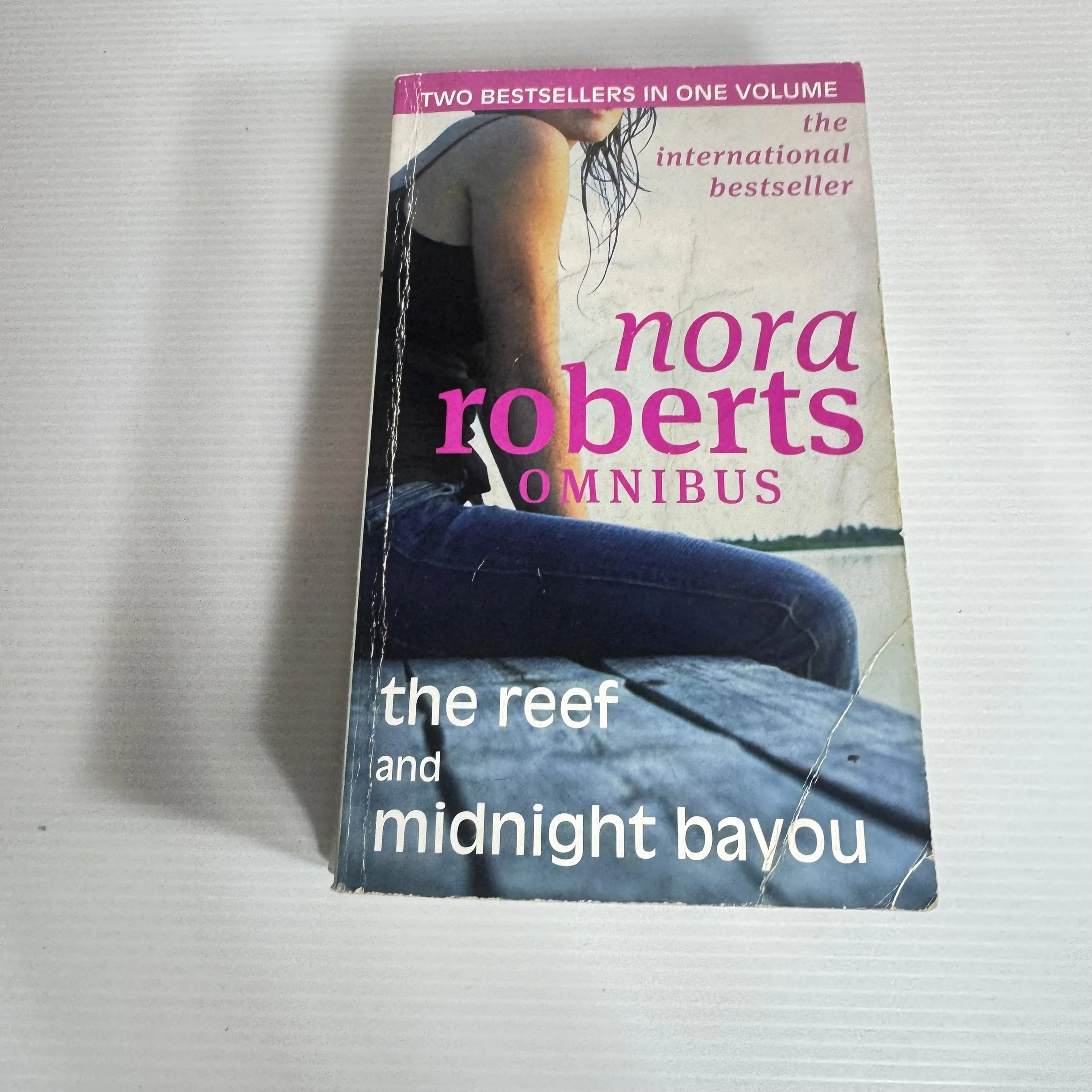 Nora Roberts Omnibus (2 Books In 1) : The Reef & Midnight Bayou ...
