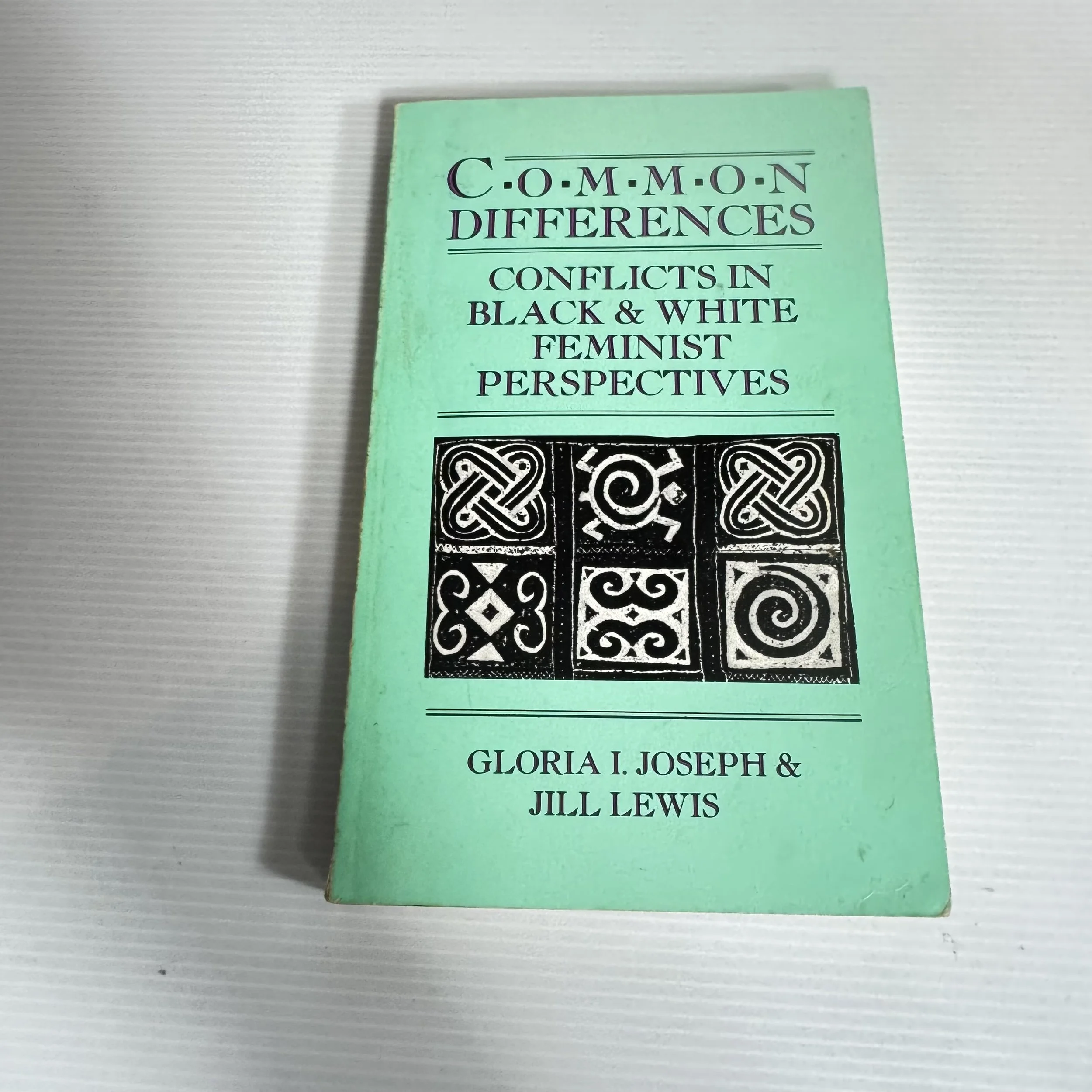 Common Differences : Conflicts in Black & White Feminist Perspectives ...