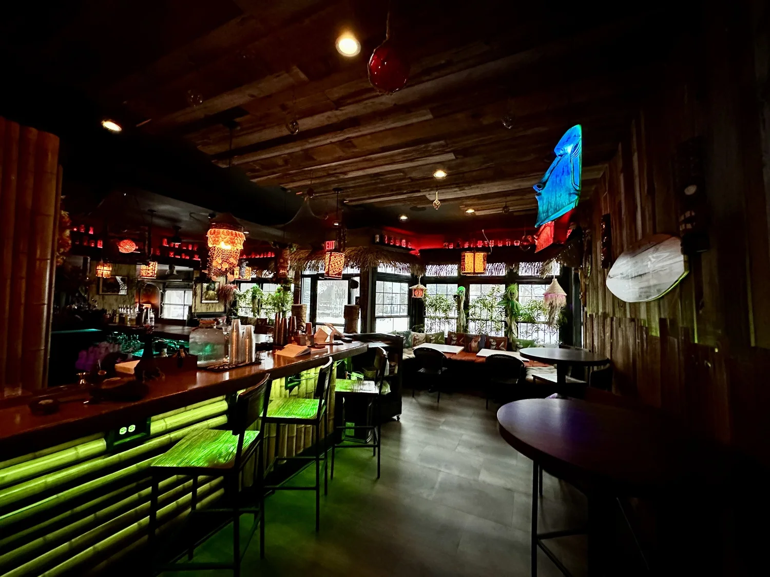 Huli Huli Tiki Lounge