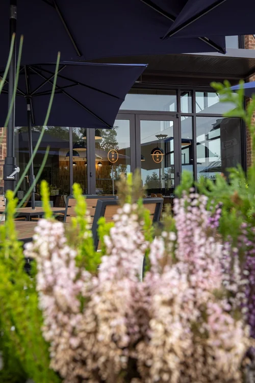 About — Oakview Public House