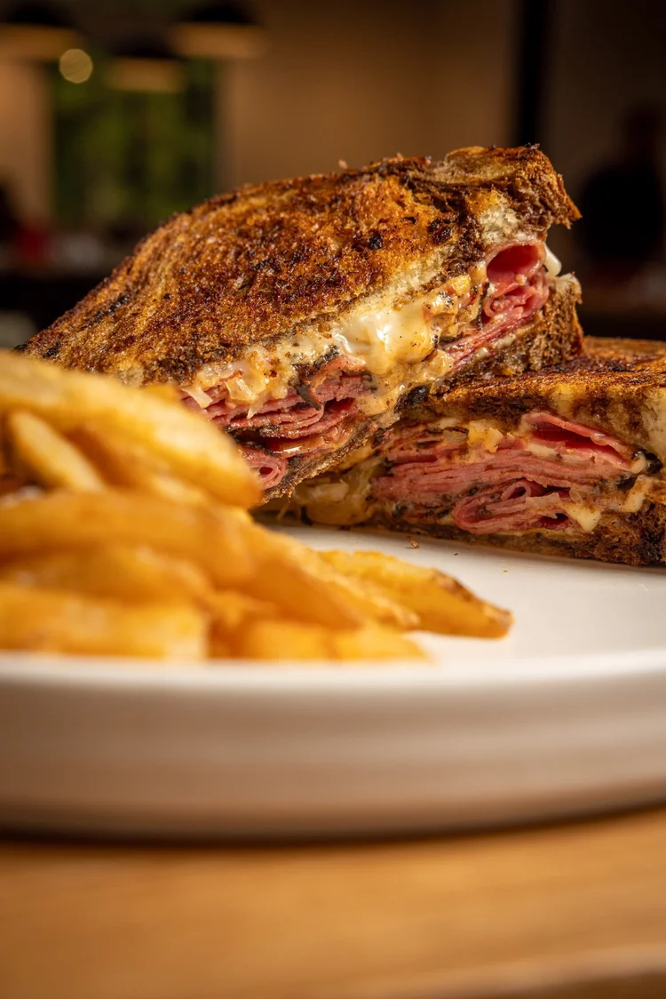 Menus — Oakview Public House
