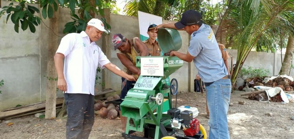 What is hulling and why it matters — Nøthing Roastery