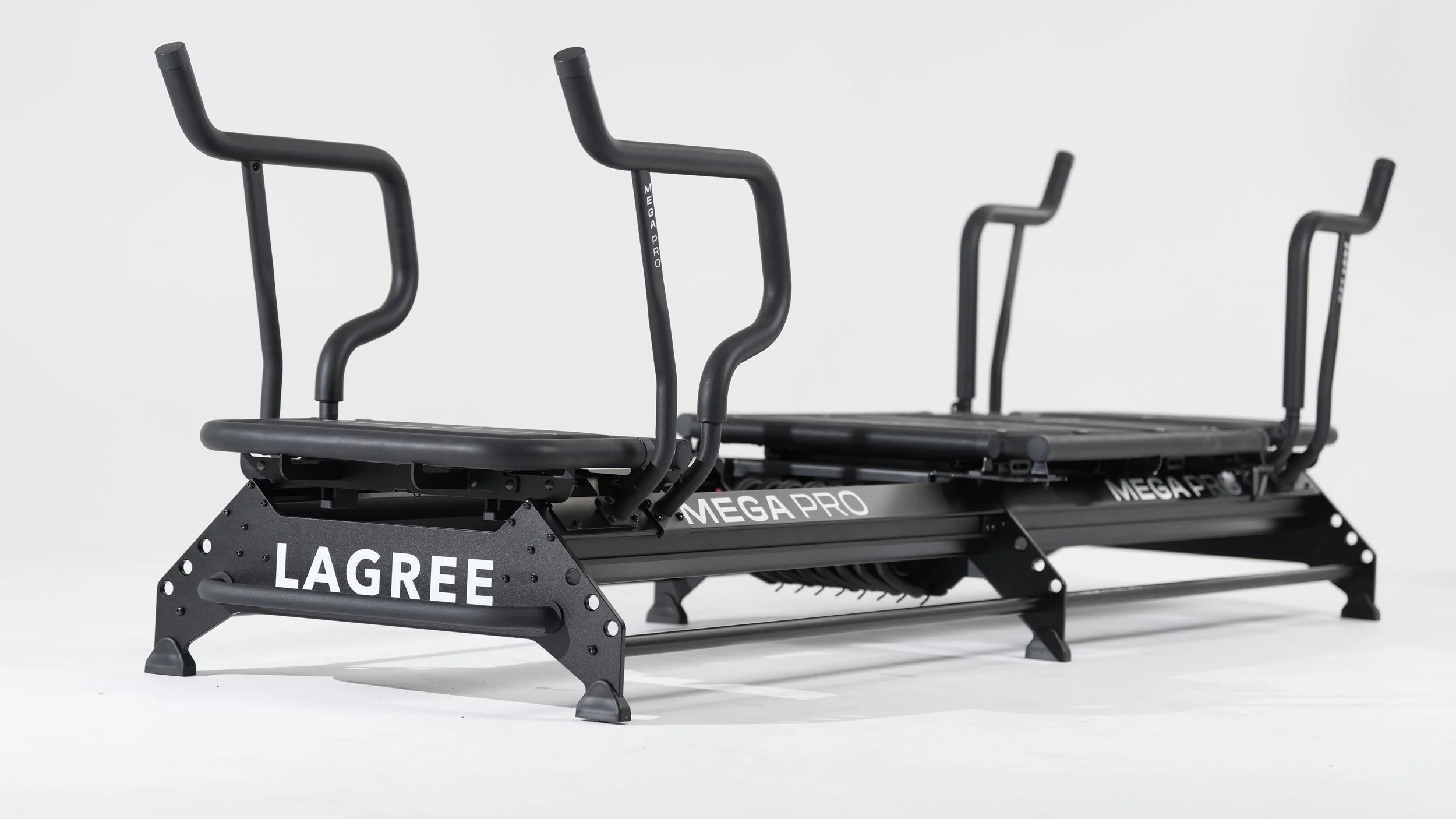 SWEAT SHAKE STRENGTHEN