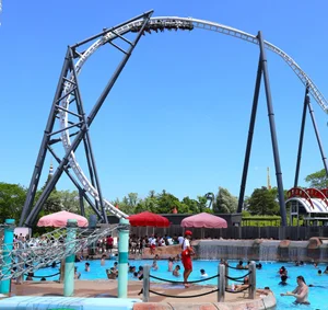 Six Flags Great America Family Guide — North Shore Family Adventures