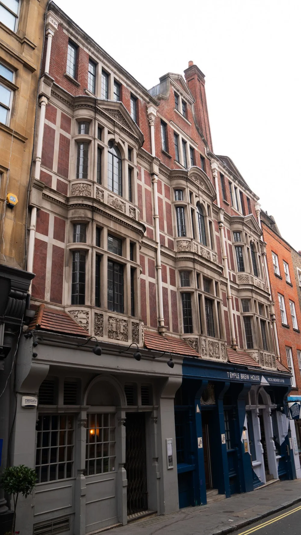 Arcadia Games - Dungeons & Dragons | Beginner Friendly!