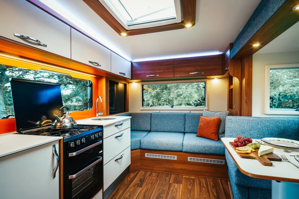 Dreamseeker Fifth Wheel Caravan | Slide-Out Touring Freedom — Fifth ...