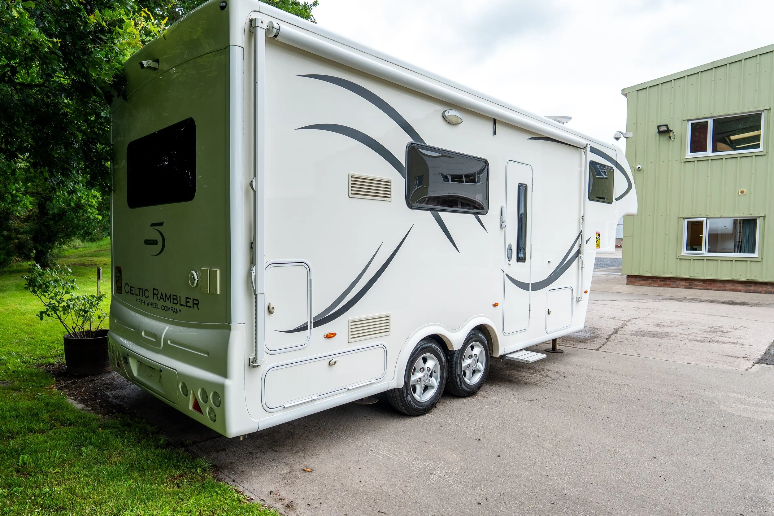 2011 Celtic Rambler | Approved Used Fifth Wheel Caravan for Sale - £ ...