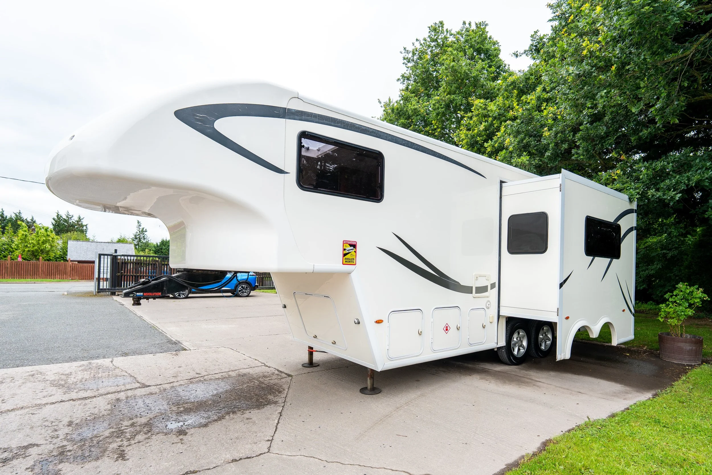 2011 Celtic Rambler | Approved Used Fifth Wheel Caravan for Sale - £ ...