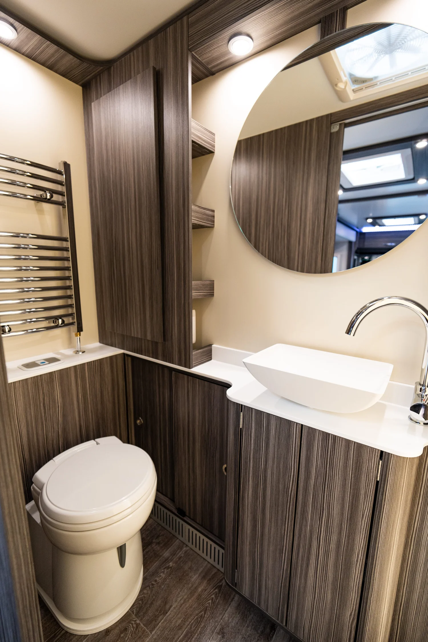 INOS Caravan | The Only UK Caravan with a Slide-Out — Fifth Wheel Company
