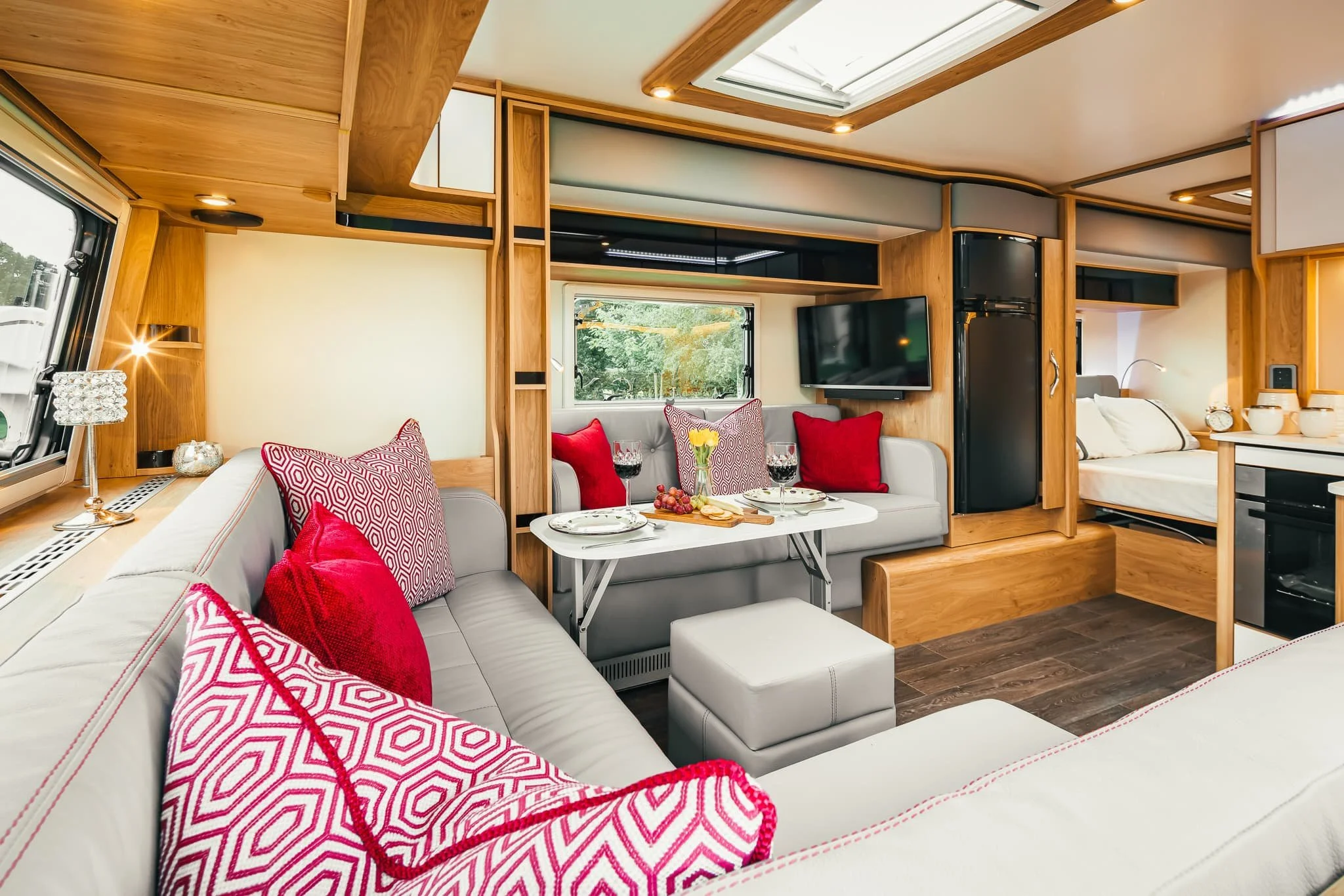 INOS Caravan | The Only UK Caravan with a Slide-Out — Fifth Wheel Company