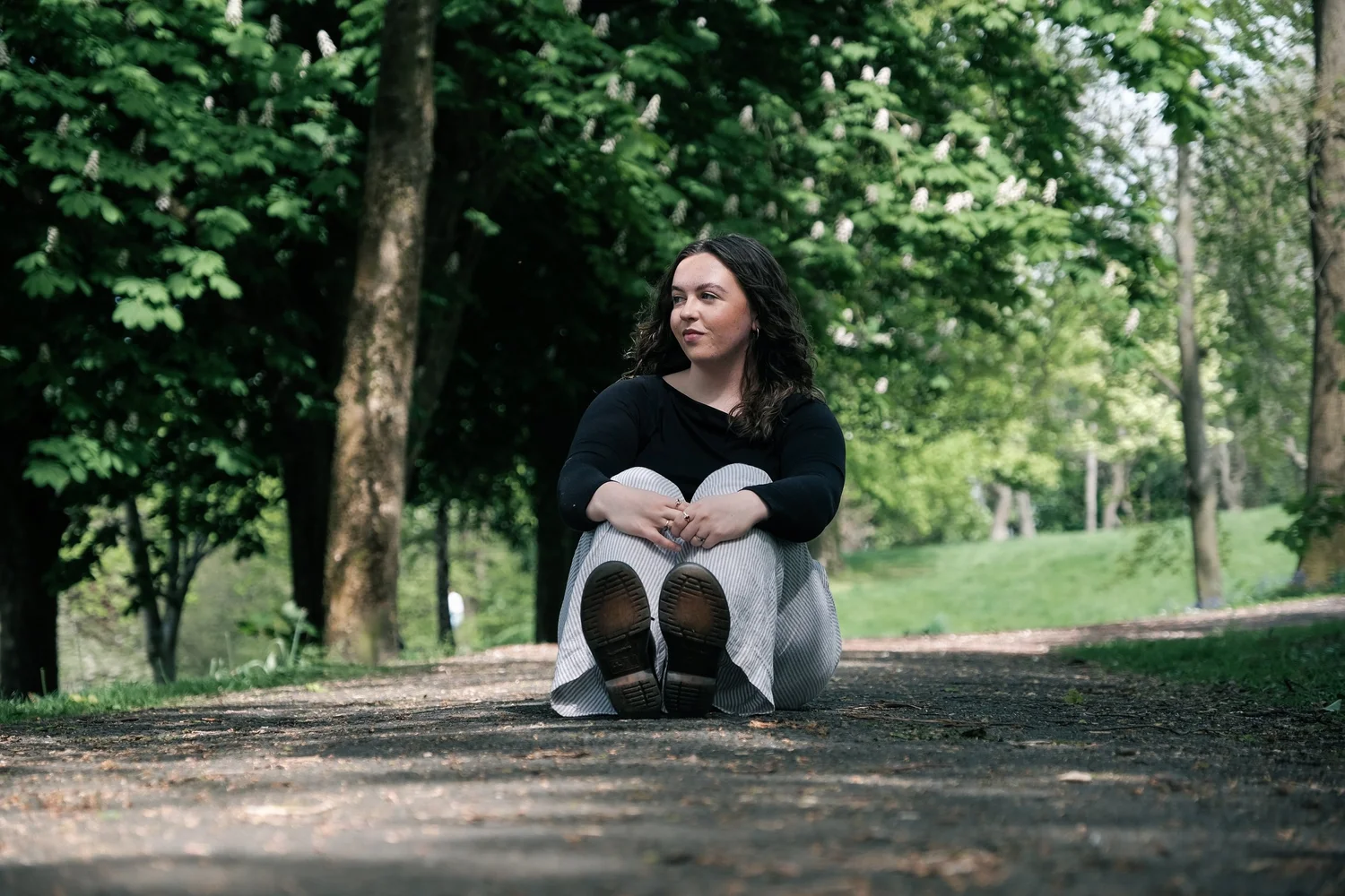 Ellie Beaton | Award-Winning Aberdeenshire Folk Singer from Rothienorman