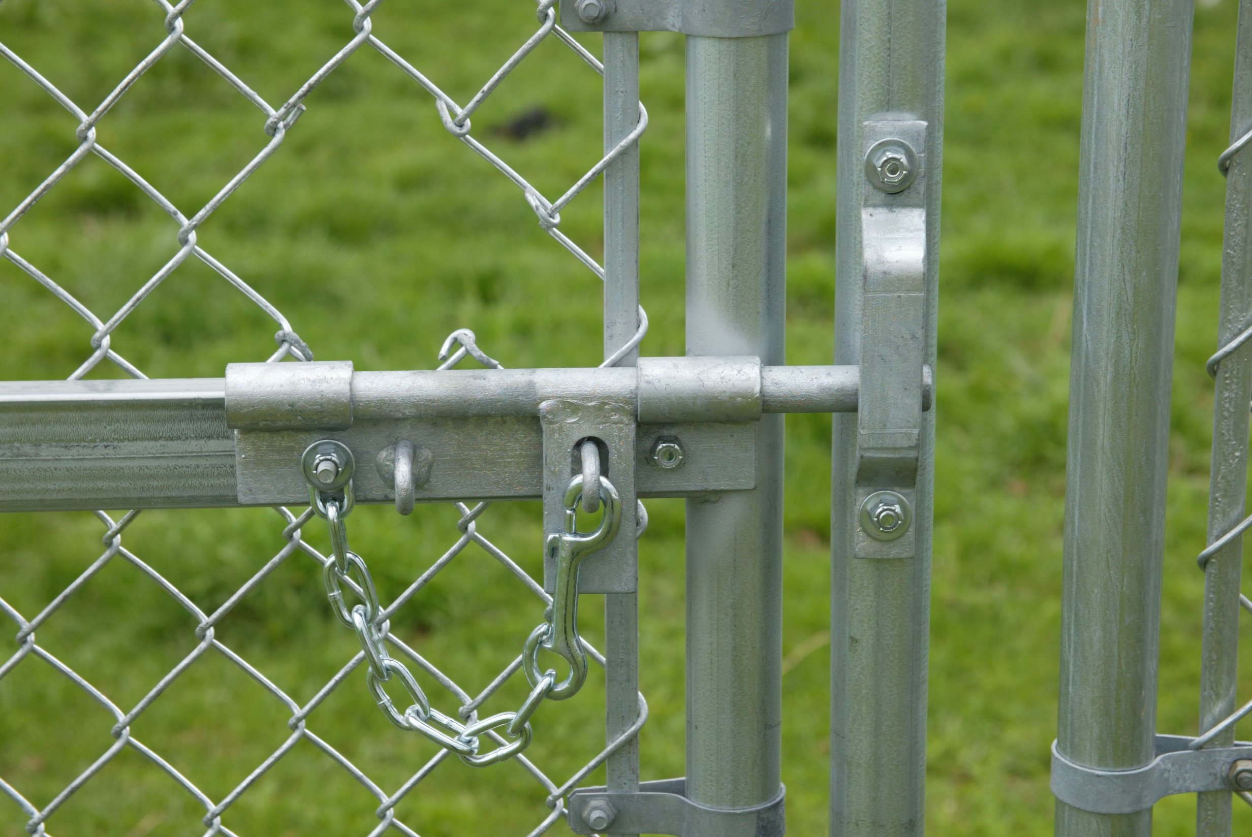 Custom Metal Work and Fabrication, Tube Gates & Round Pens | Aluminx