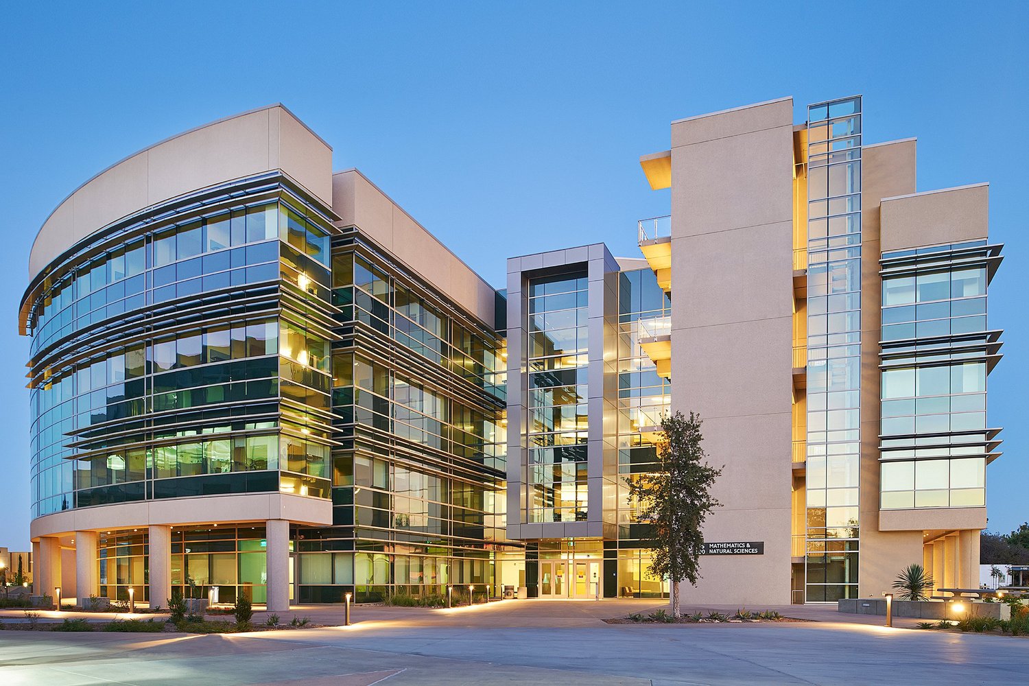 Delawie joins LEO A DALY — LEO A DALY | Architecture, Engineering ...