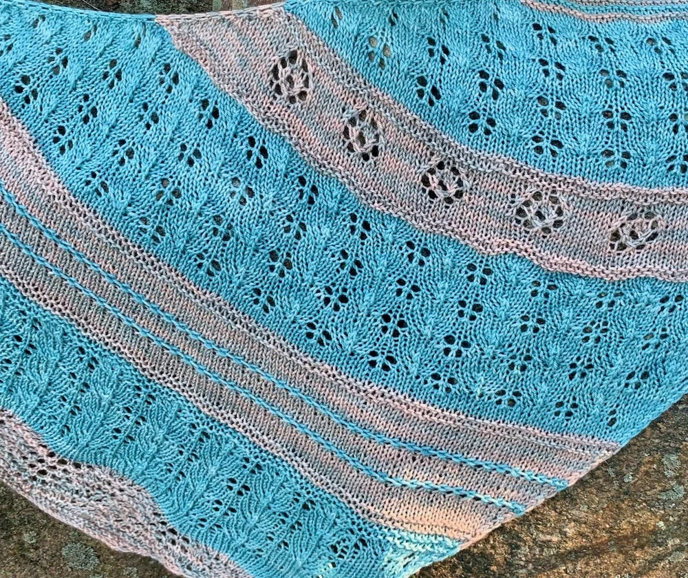 An easy beginner DK-weight shawl knitting pattern with a beach theme ...