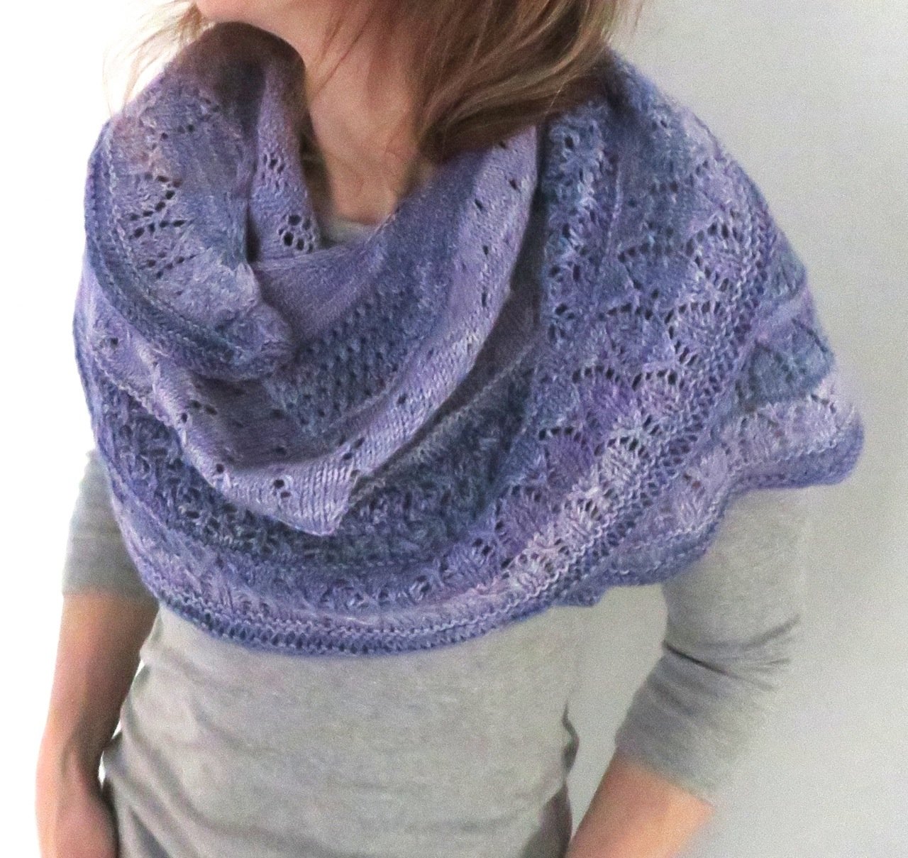 Lace shawl knitting pattern that uses easy yarn over stitches to evoke ...
